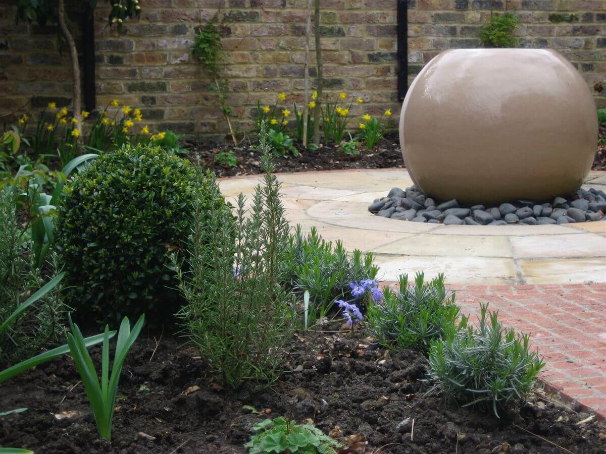 Helen Birch Garden Design - Design - Planting - Aftercare